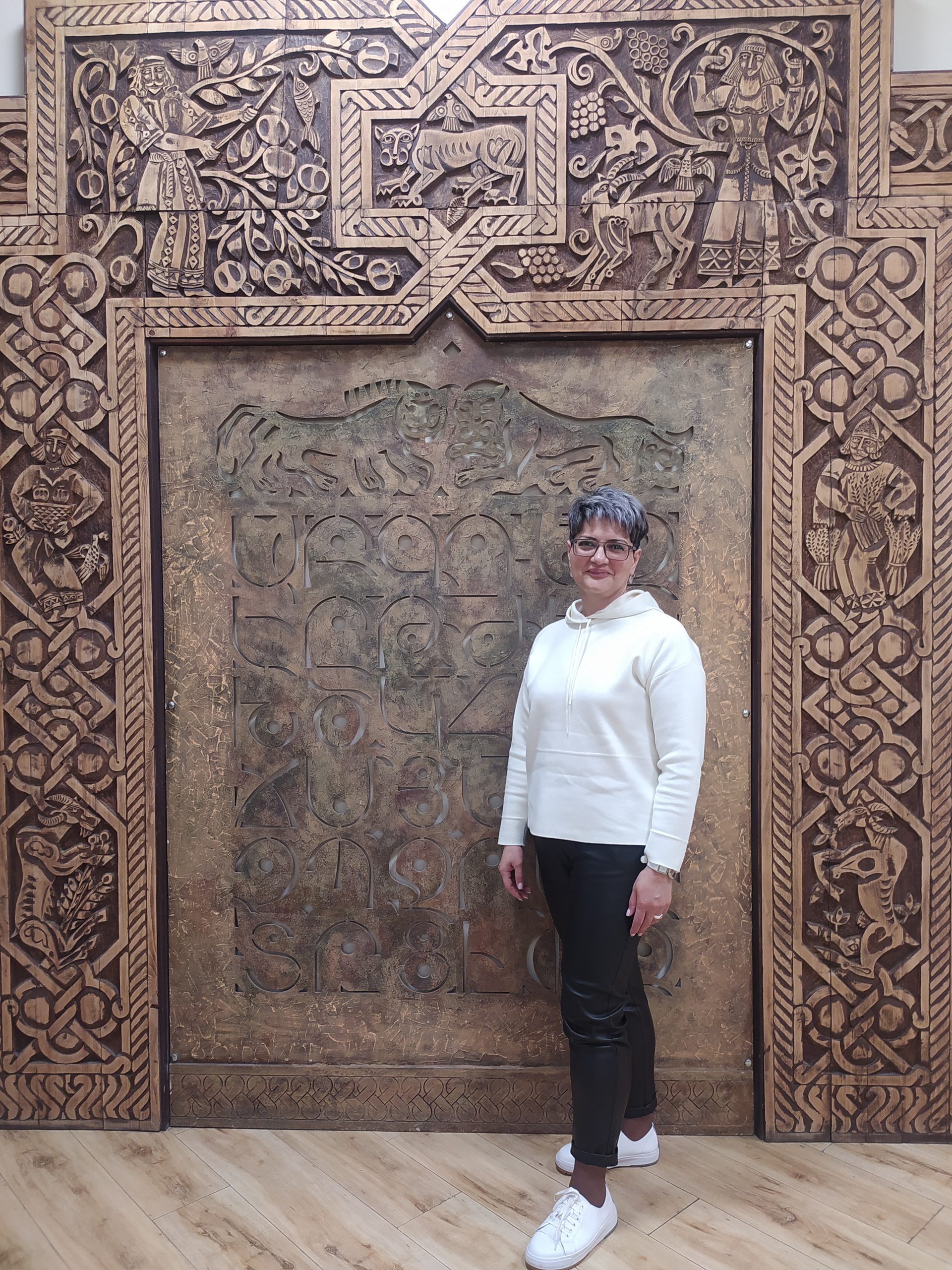 Anna Vardapetyan / AAPTG / www.guides.am